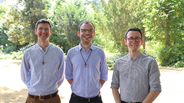21 septembre: Ordination diaconale d'Erwan de Kerros - Paroisses des ...